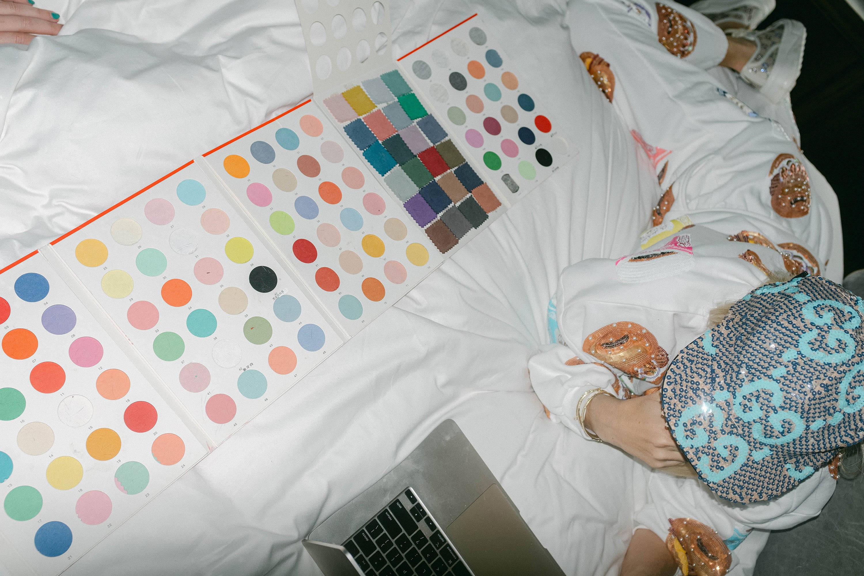 Collabs & Customs – Queen of Sparkles